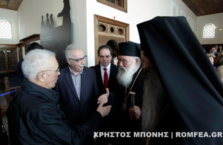 PATRINAKI: ΣΩΣΟΝ ΚΥΡΙΕ....ΤΟΥΣ ΦΑΣΙΣΤΕΣ !!! [ video ]