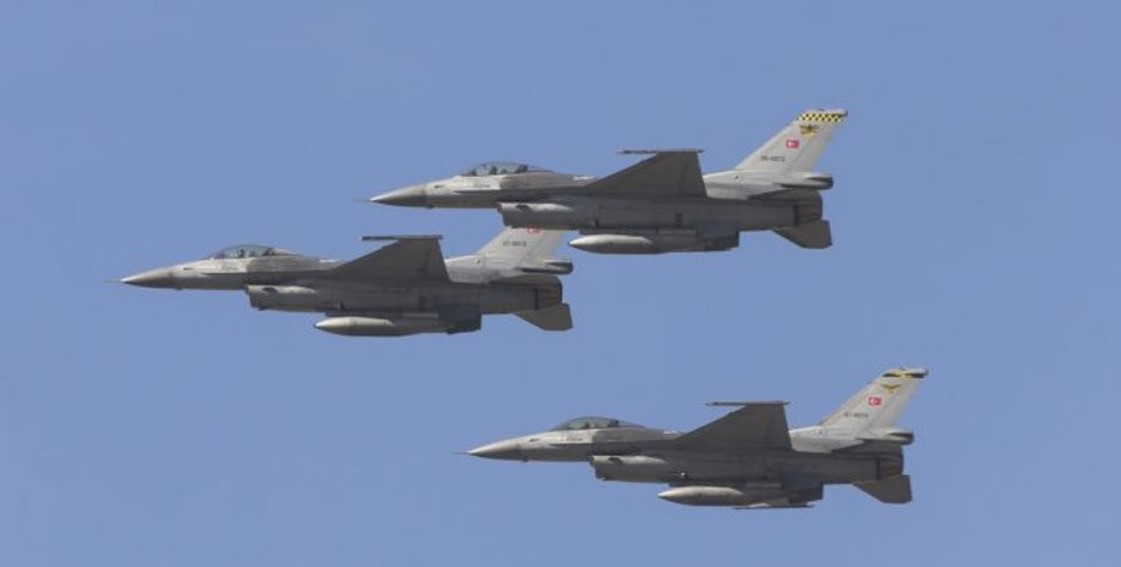 Τουρκικά F-16 πέταξαν πάνω από την Χίο, τις Οινούσσες και την Παναγιά ...