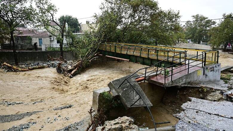 Τραγική η κατάσταση στην Εύβοια - Μήνυμα 112 για απαγόρευση κυκλοφορίας ...