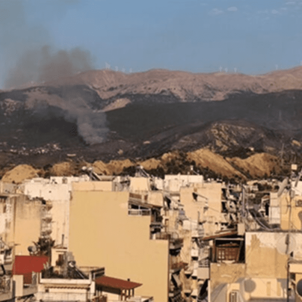ΗΡΩ ΚΩΝΣΤΑΝΤΟΠΟΥΛΟΥ: Με δεκαεπτά σφαίρες, όσες και τα χρόνια της ...
