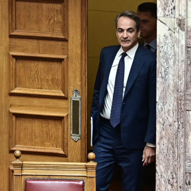 ΗΡΩ ΚΩΝΣΤΑΝΤΟΠΟΥΛΟΥ: Με δεκαεπτά σφαίρες, όσες και τα χρόνια της ...