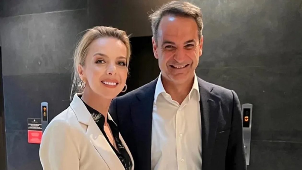 ΗΡΩ ΚΩΝΣΤΑΝΤΟΠΟΥΛΟΥ: Με δεκαεπτά σφαίρες, όσες και τα χρόνια της ...