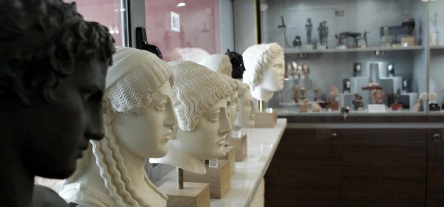 Ολα στο σφυρί; Το ΥΠΠΟ σχεδιάζει την εκχώρηση σε ιδιώτες 21 πωλητηρίων ...