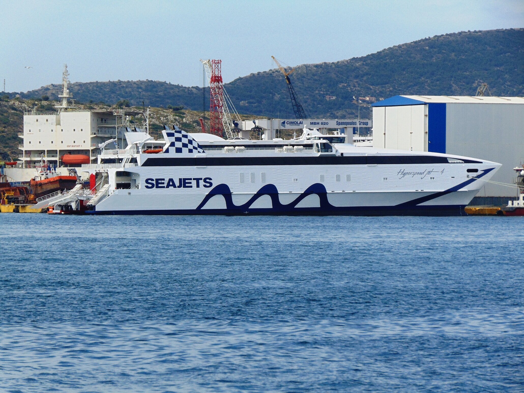 Ραφήνα: Προσέκρουσε κατά την πρόσδεση το Hyperspeed Jet 4 | Ημεροδρόμος